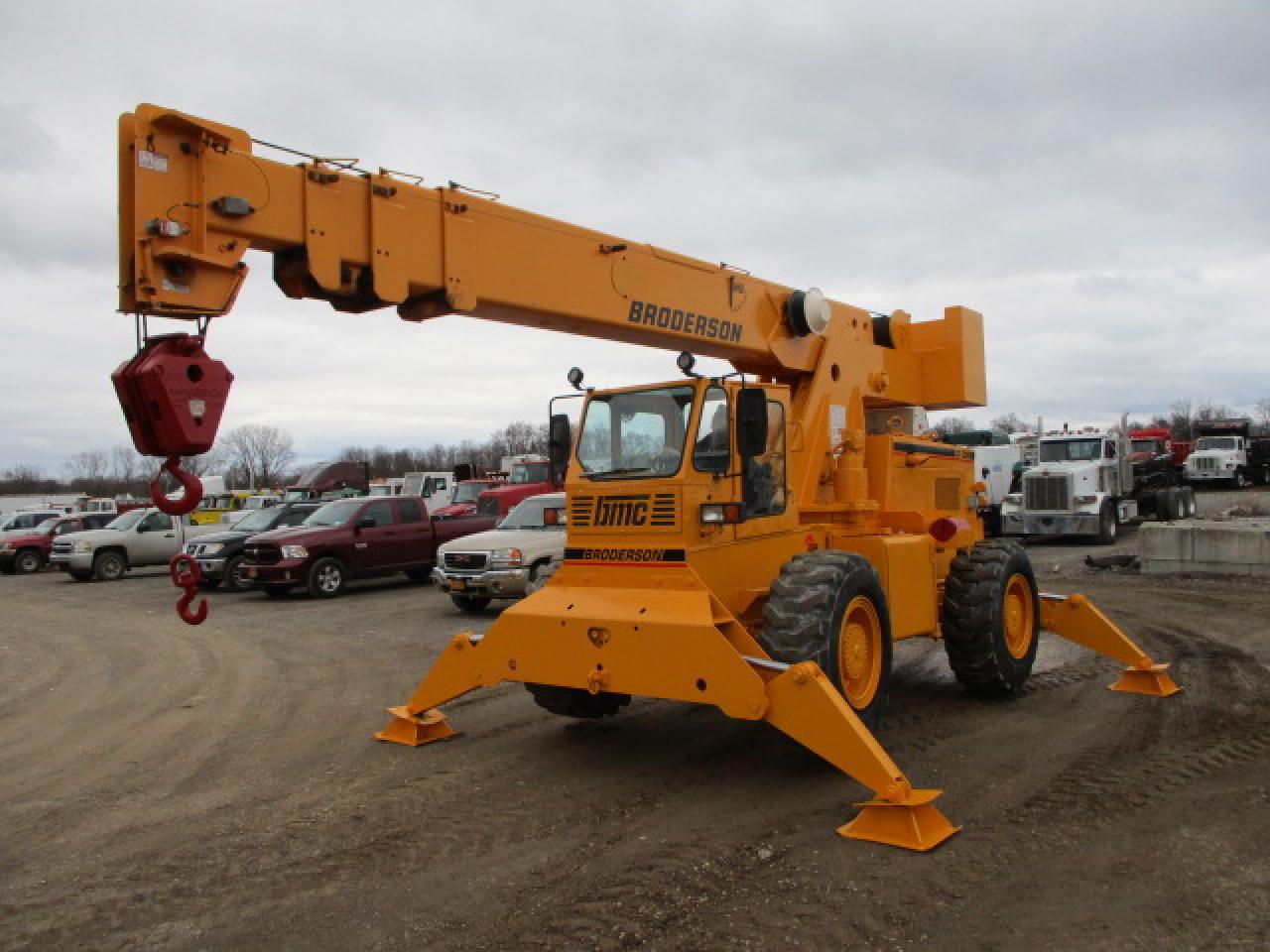 Used 2007 BRODERSON RT300 For Sale in Caledonia, NY 14423 - Grape 4.9