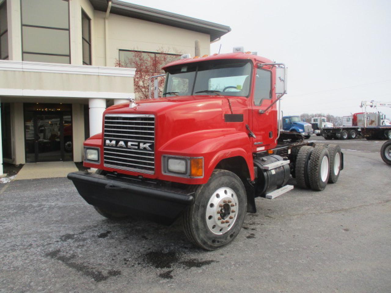 Used 2007 MACK CHN613 For Sale in Caledonia, NY 14423 - Grape 4.9